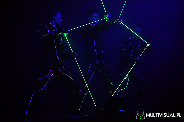 Kamil Dziliński - Podbijamy świat z multivisual - Kuglarstwo